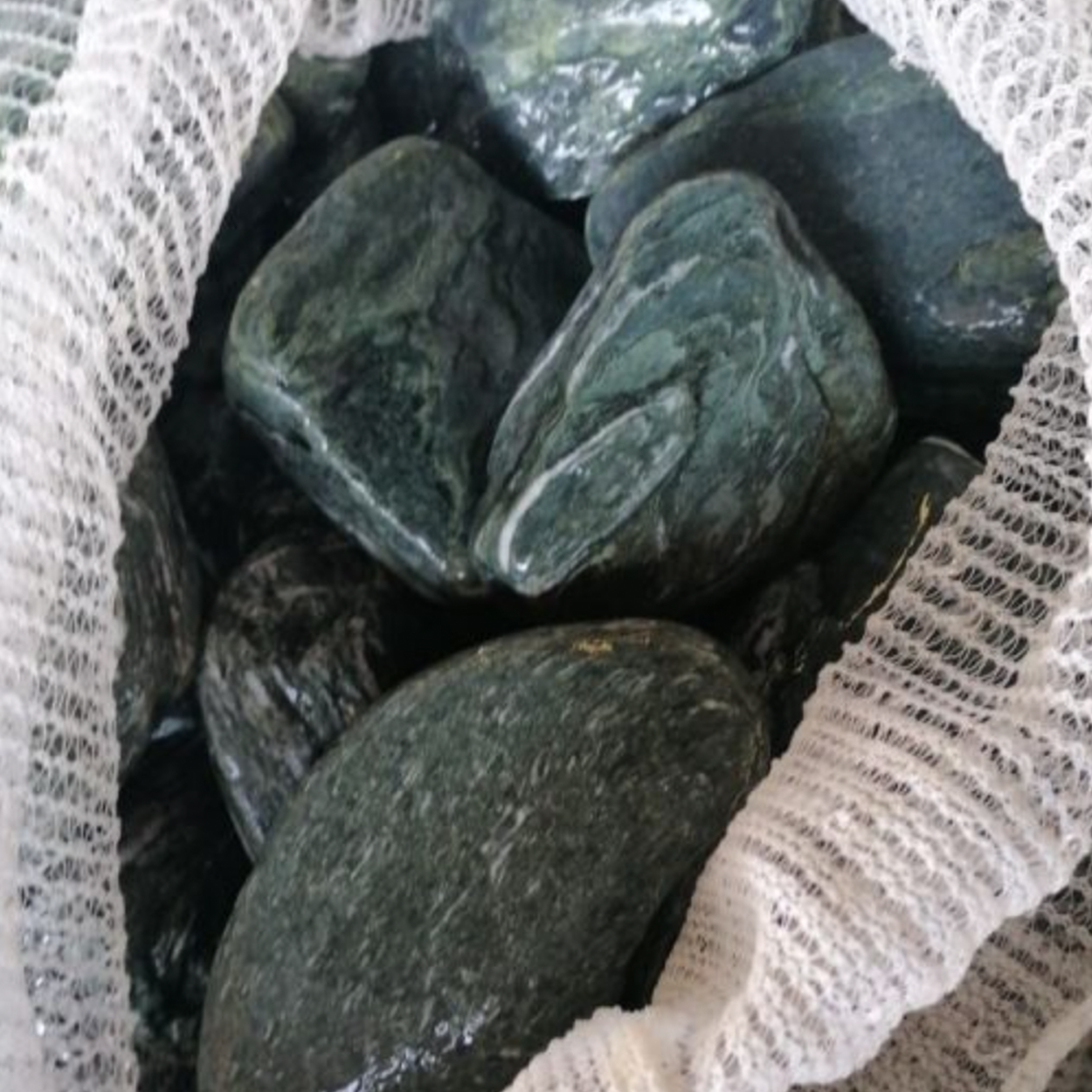 Green Cobbles - Resins R Us || Resin-Bound Products, Aggregates & Tools ...